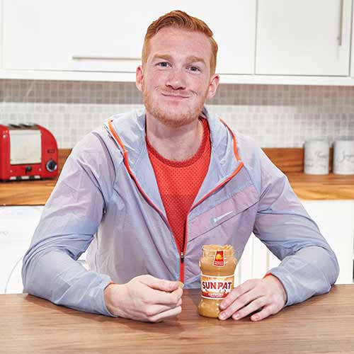 Hain Daniels helps spread the Sun-Pat energy - KISS